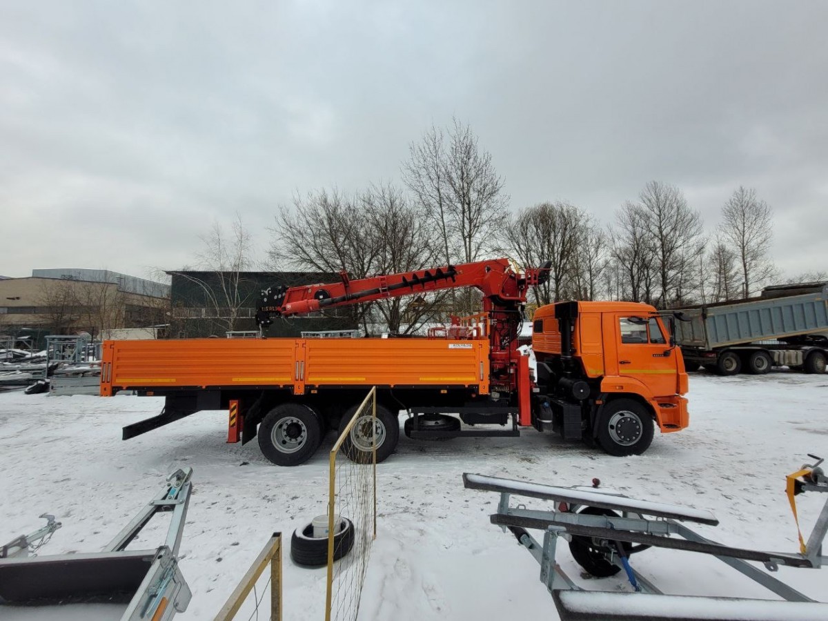 Отправили работать БКМ Horyong HRS216 на базе КАМАЗ-65115